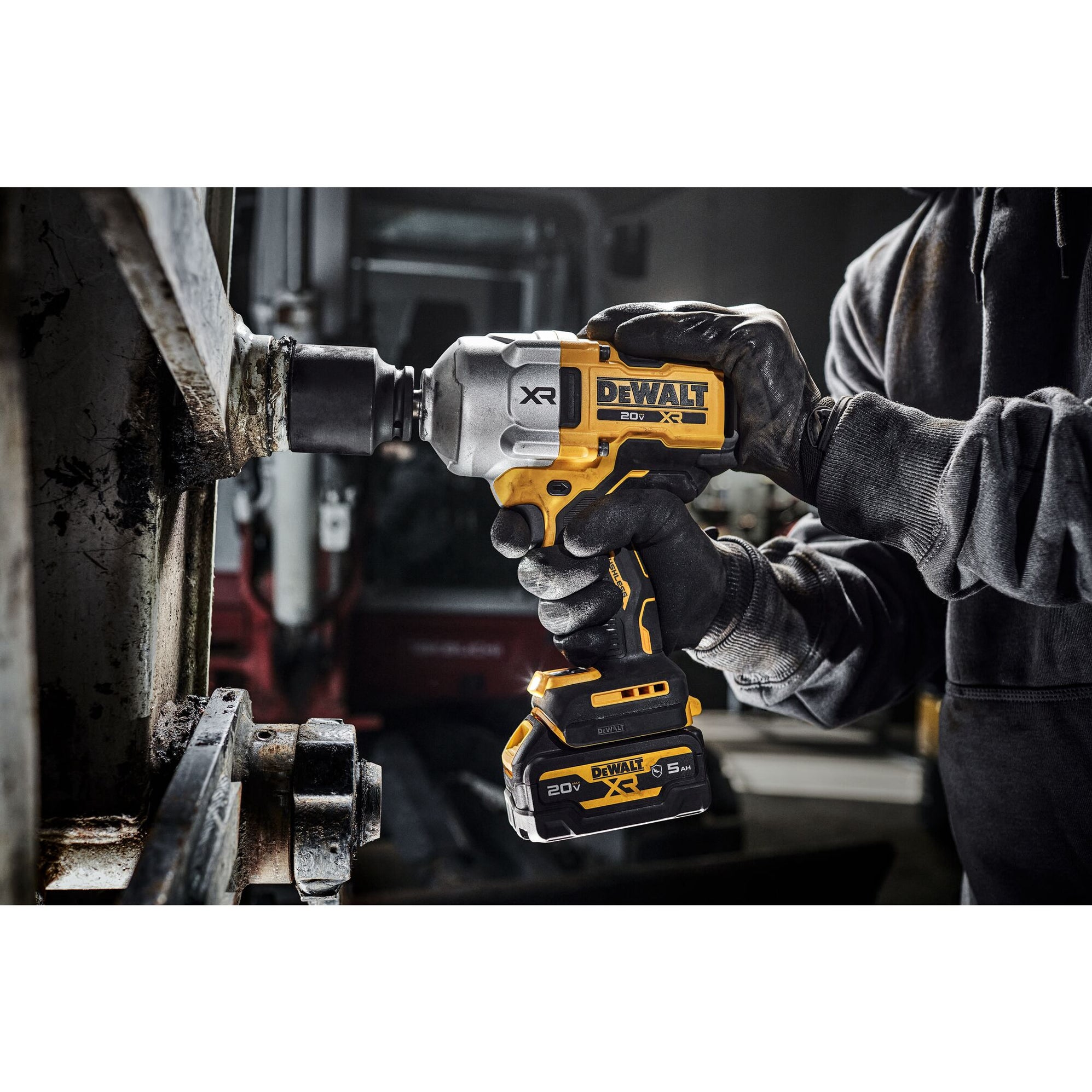 DeWalt DCF961B 20V Max Brushless 1/2" High Torque Impact Wrench (Tool ...
